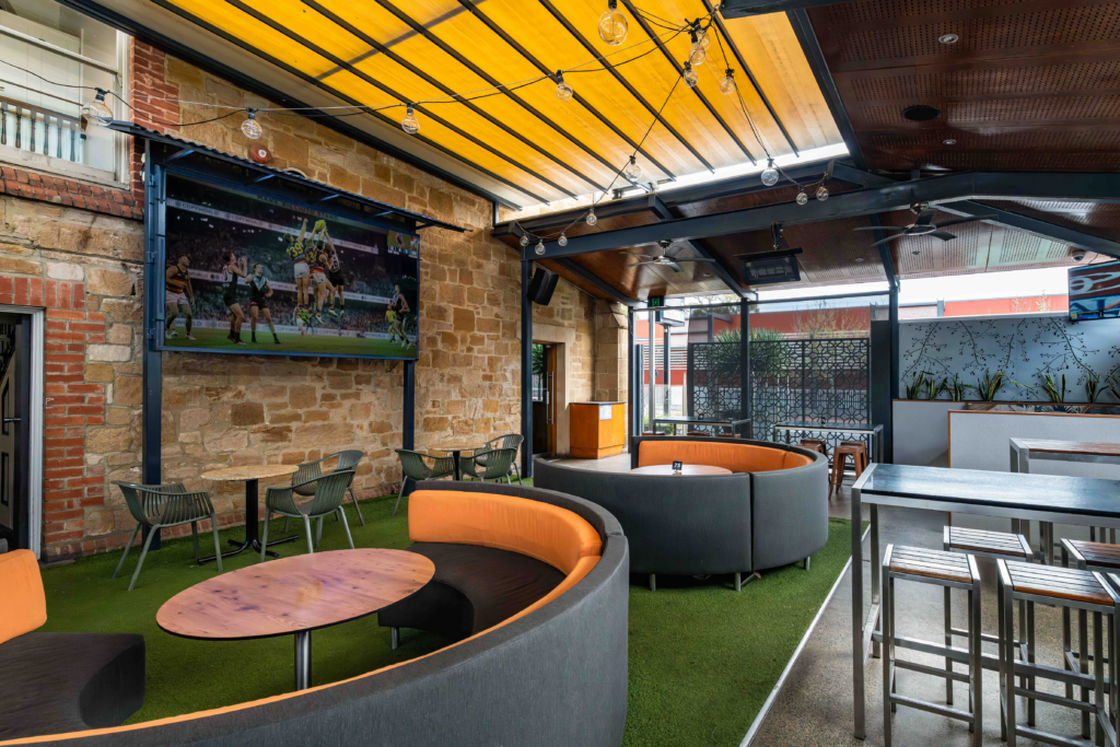 TA Bar - Torrens Arms Hotel